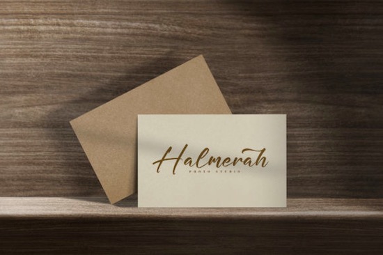 Mallory Santiago Font - Fontspace.io